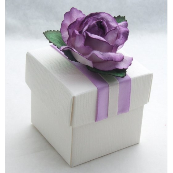 Beautiful hand crafted ready-made vintage style favour box with a ...